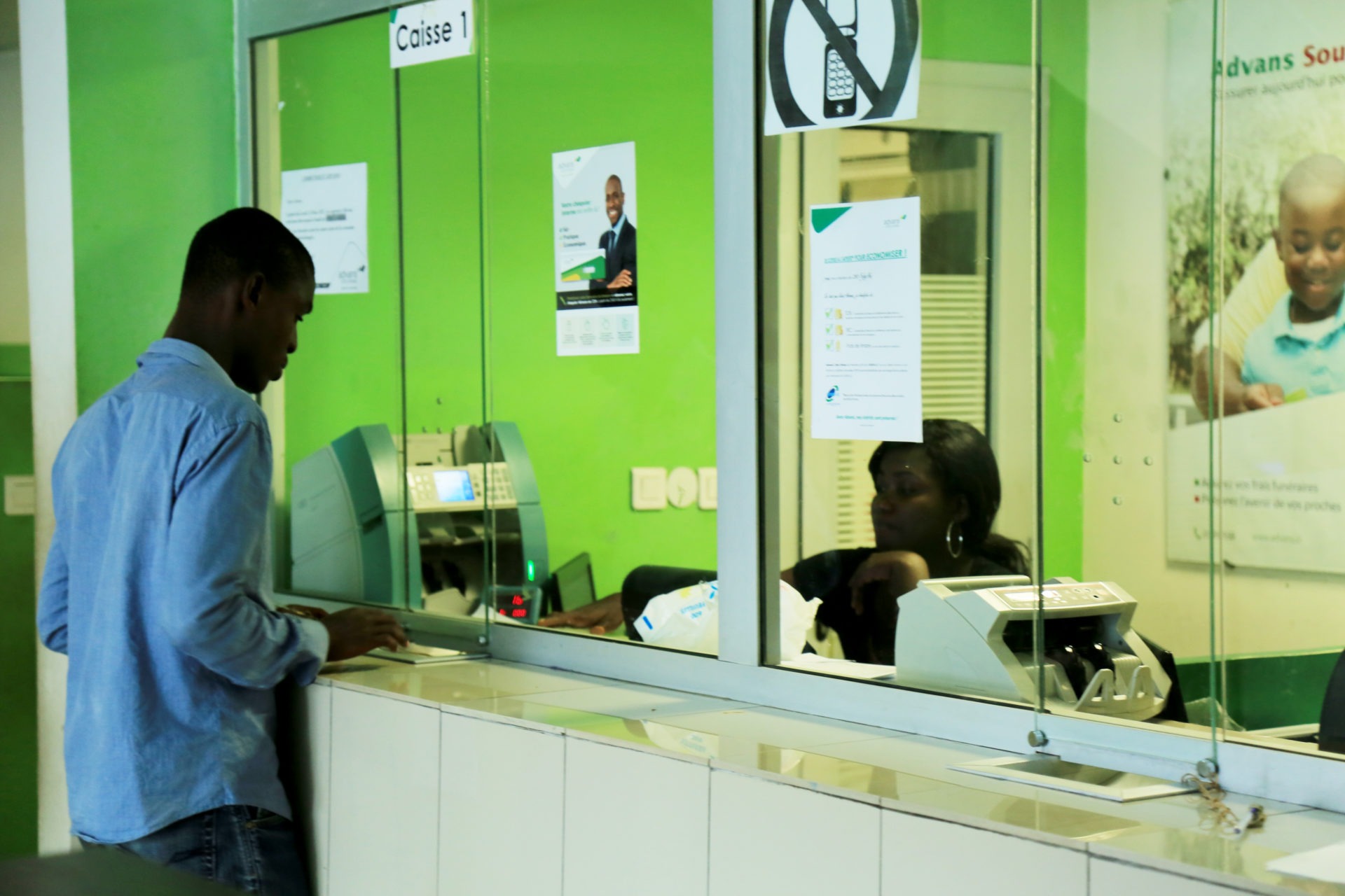 Advans : Taking up the challenge of an international network of ...